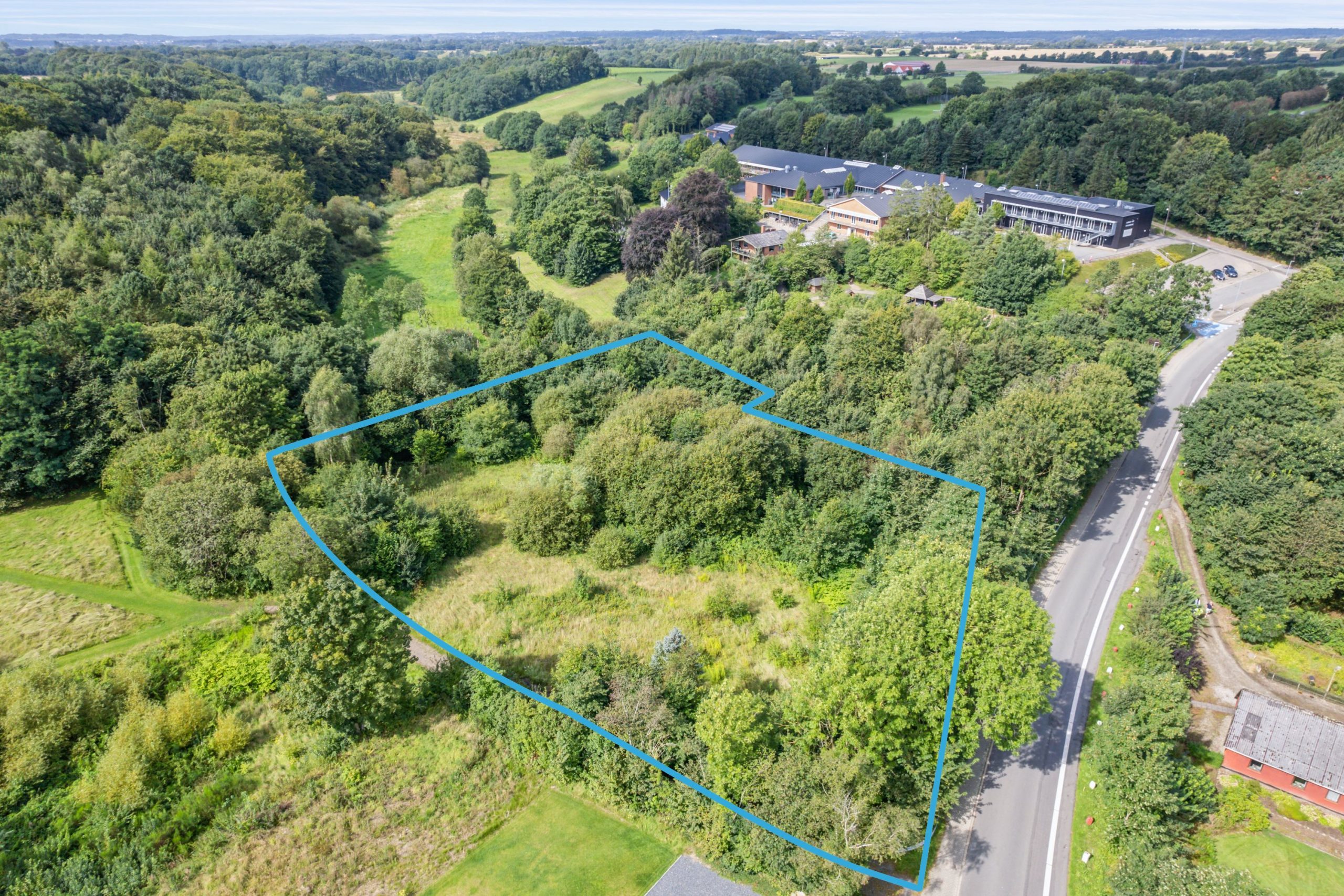 Almind Hule 13, 6051 Almind